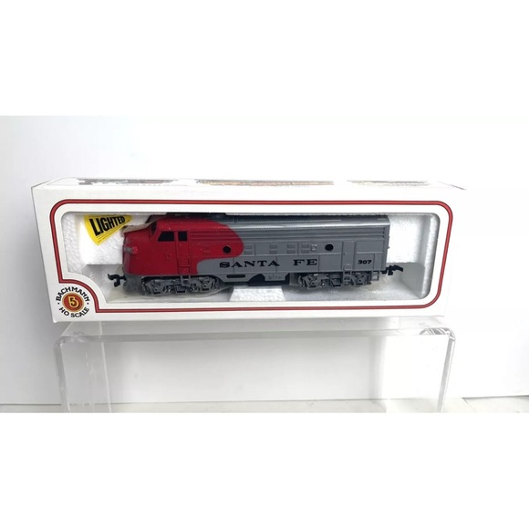 Bachmann | Toys | Bachmann Ho Santa Fe Warbonnet 37 Diesel Emd F9 ...